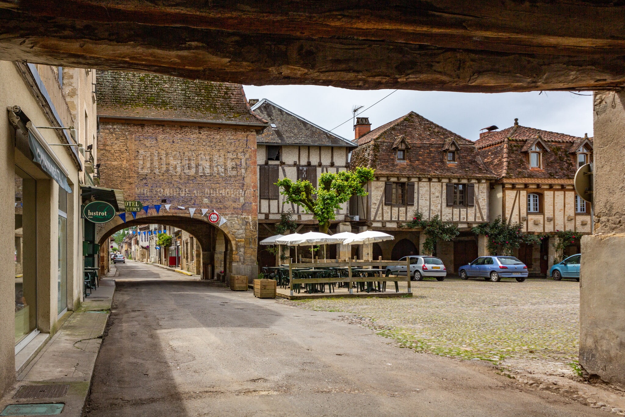 Bretenoux : ville médiévale en vallée de la Dordogne